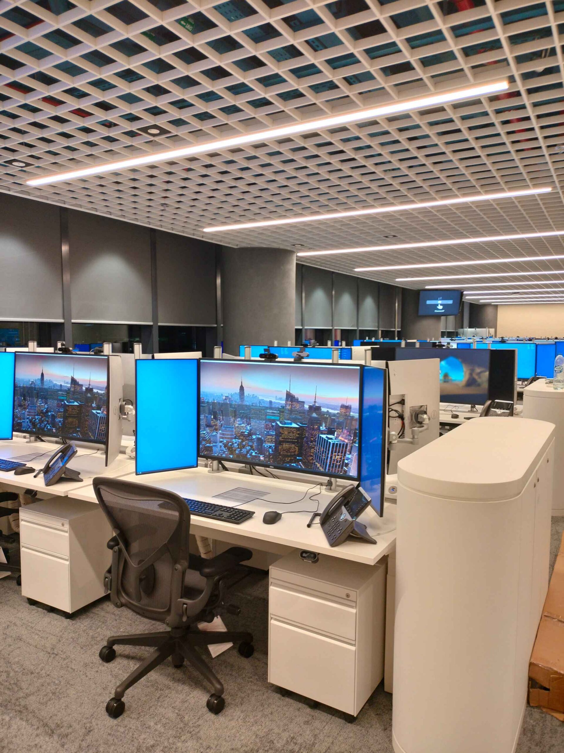 Dubai Cinema Office – Pachers Blinds